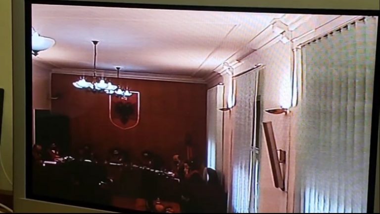 Gjykata Kushtetuese mbyll seancën për Metën, brenda 30 ditësh jepet ...