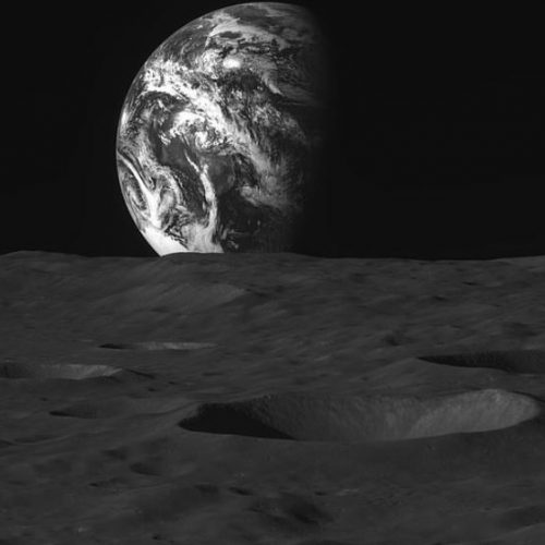 Fotot unike bardhezi të Tokës dhe Hënës - Top Channel